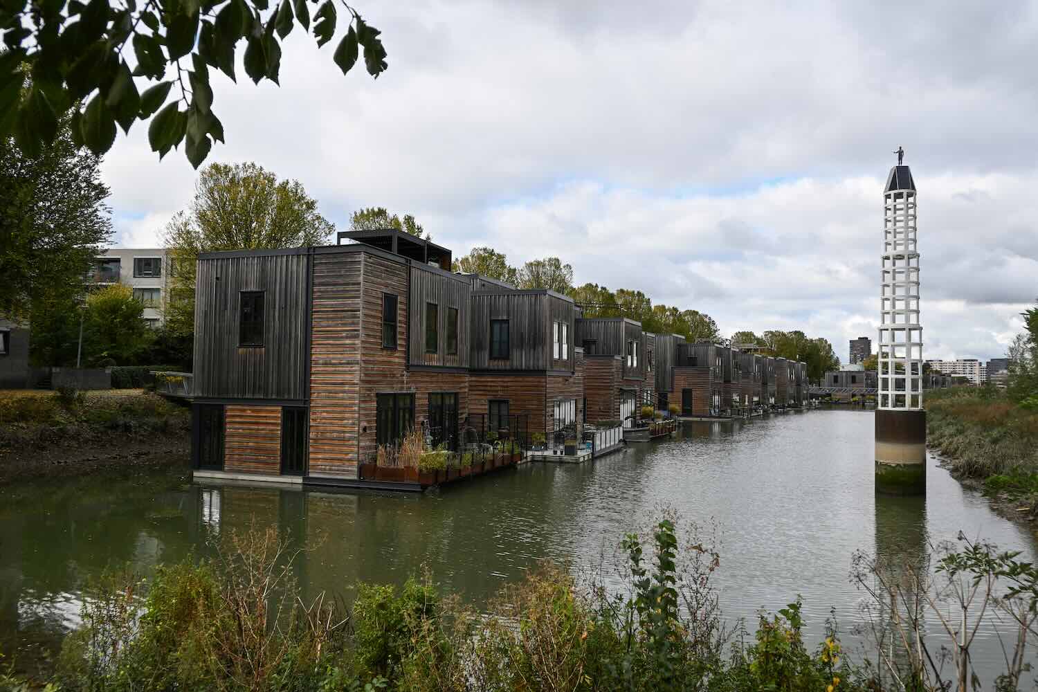 The Floating Houses of the Future are Already Being Built - Deep Sea ...